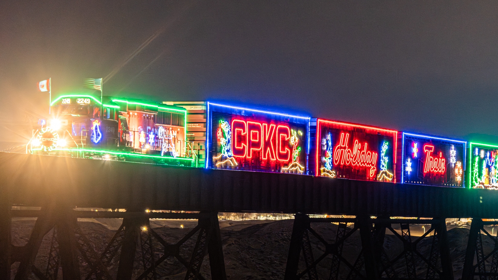 CPKC Holiday Train raises record $2 million, collects 175,000 pounds of ...